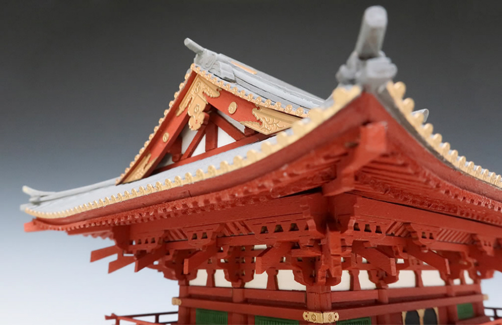 Kunozan Toshogu ROUMON with Stone stairs and Bamboo lighting / Wooden ...